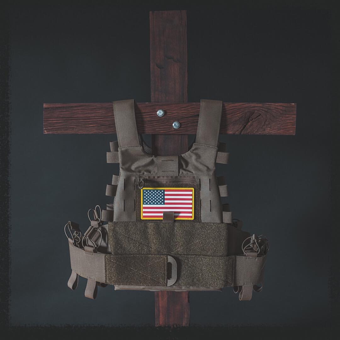 A plate carrier for moving light and fast? Advanced Slickster ...