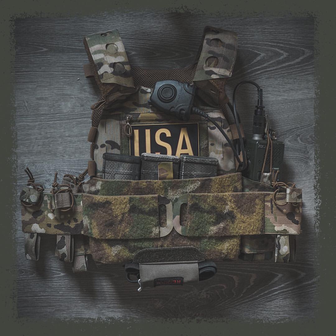 A plate carrier for moving light and fast? Advanced Slickster ...